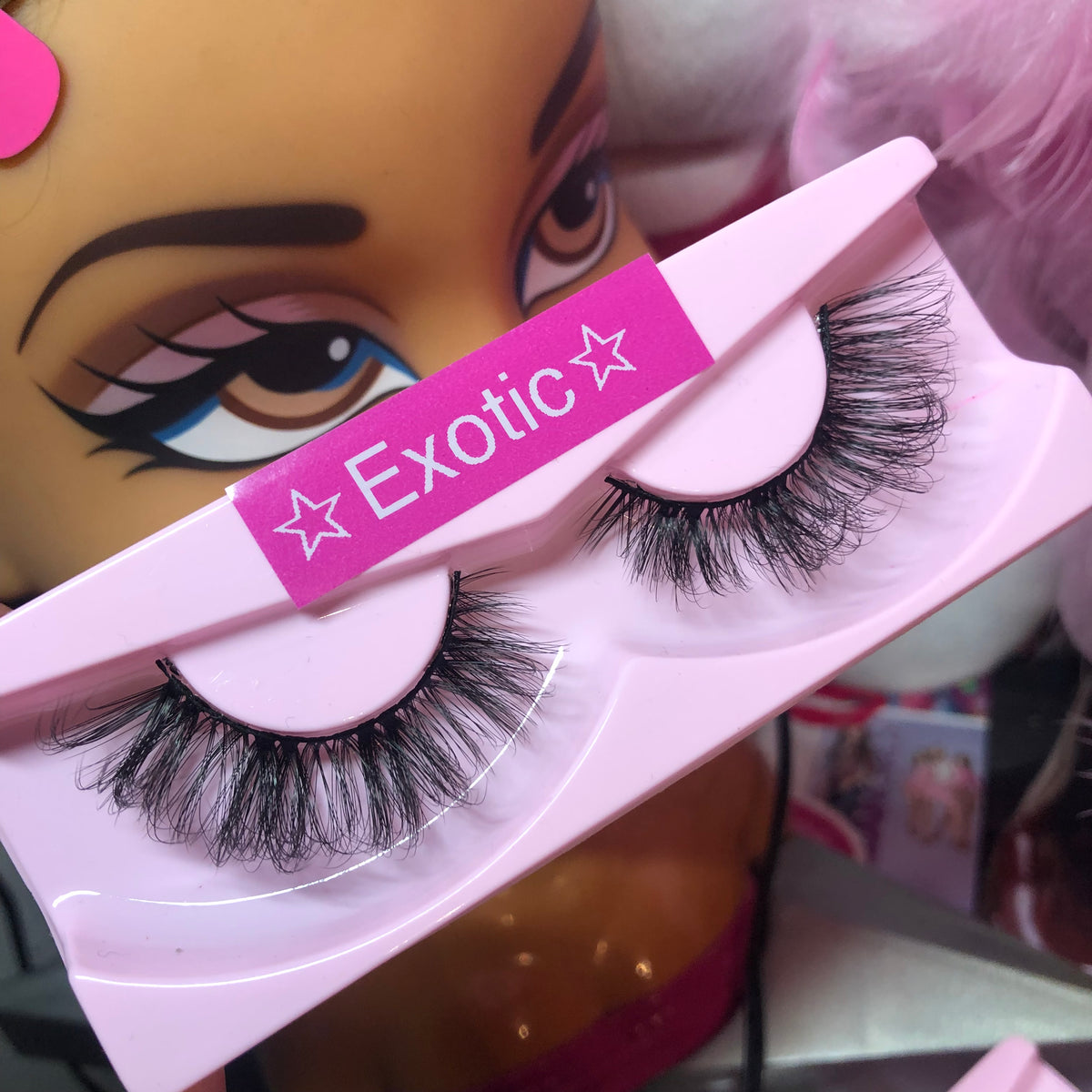 Exotic Lashes ☆ – Banks Couture